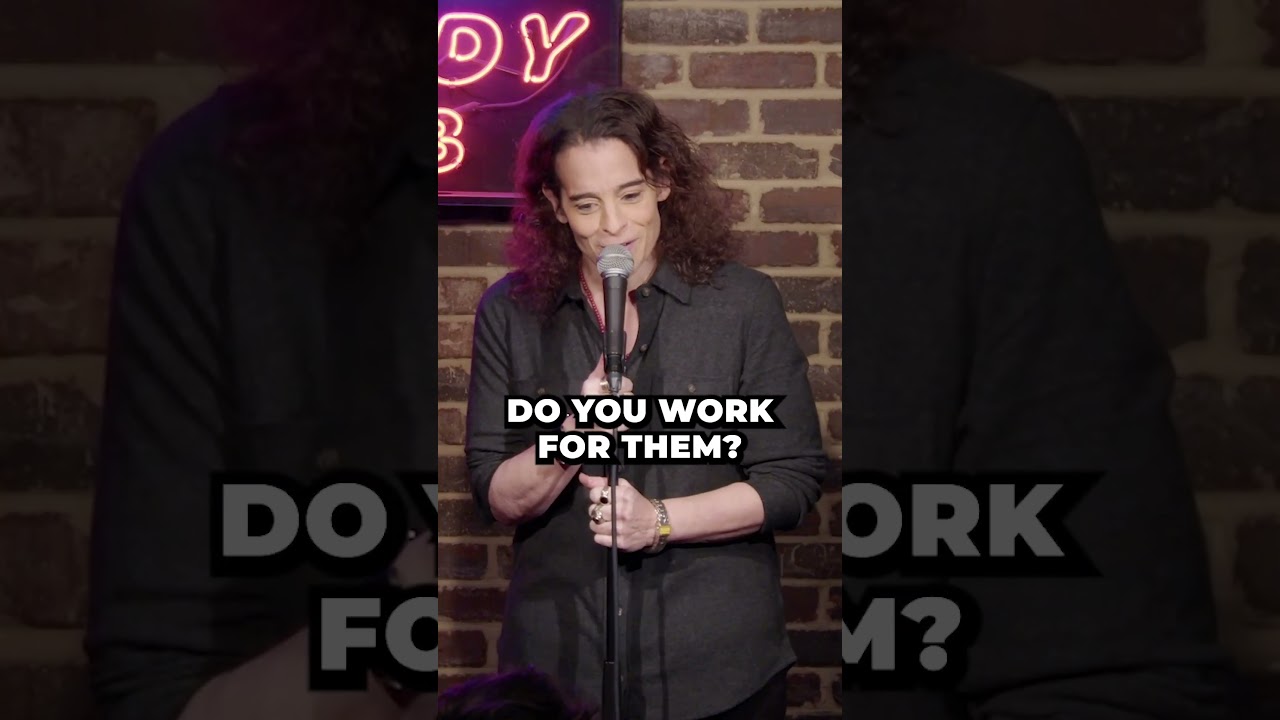 Stand-up comedian confuses gaming terms while roasting high audience