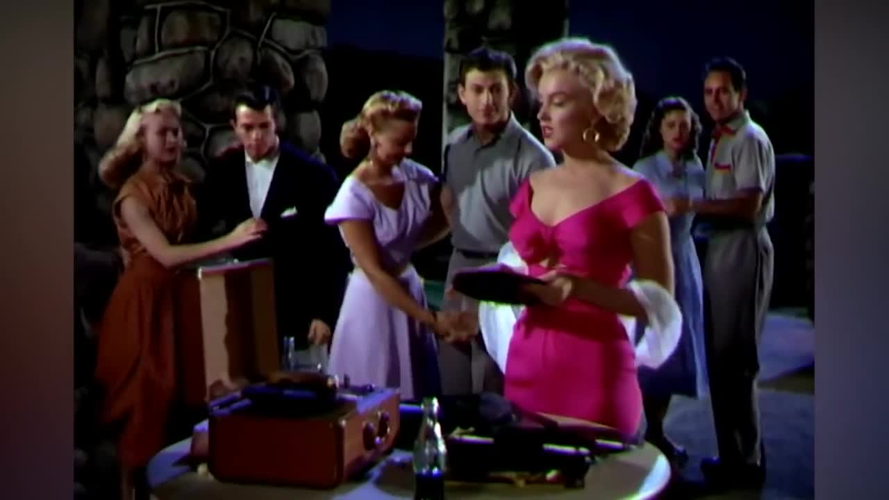 Marilyn Monroe outfits that meant way more than you realized