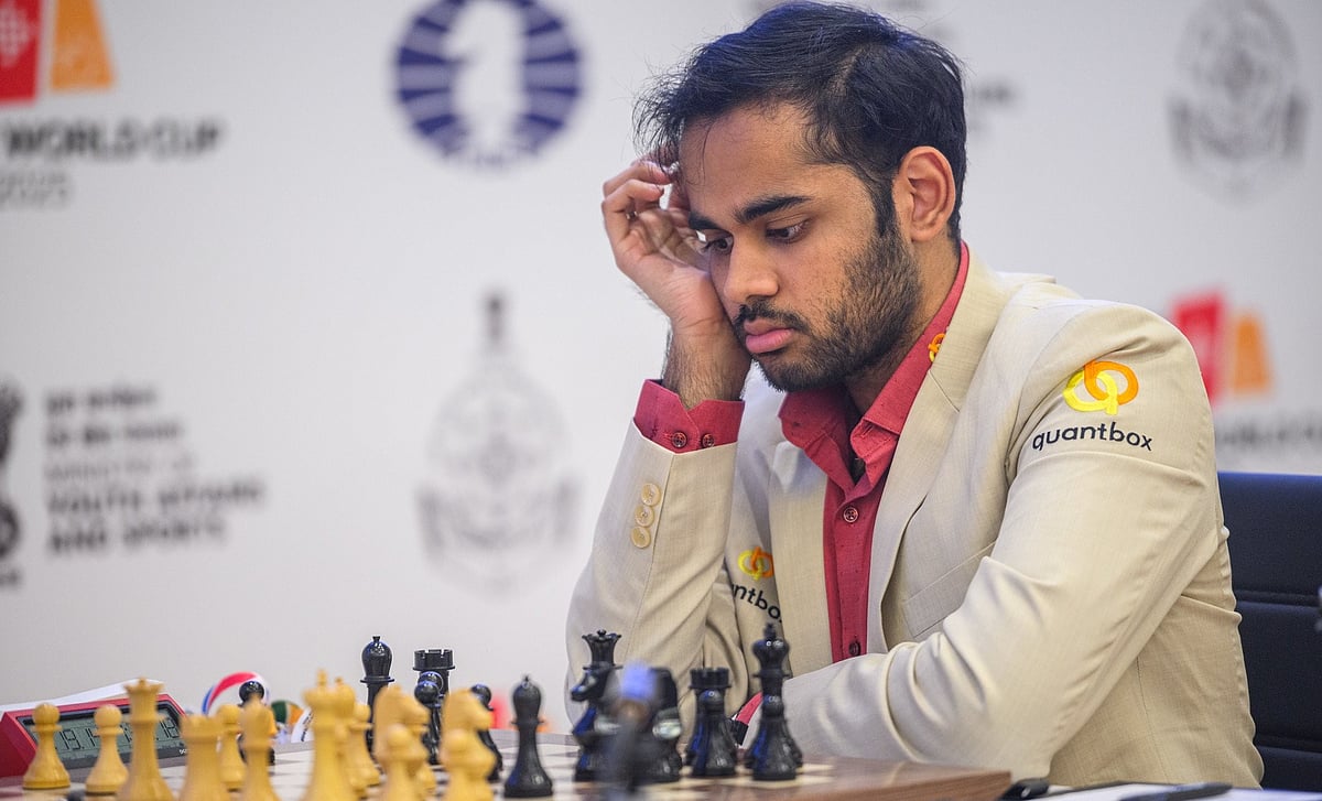 World Blitz: Erigaisi stuns Carlsen to emerge joint leader on day one ...