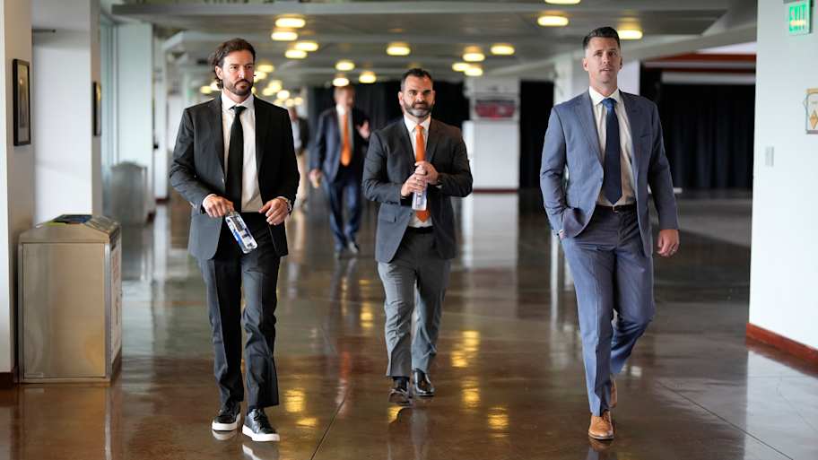 Lack of activity at winter meetings for SF Giants points to slow offseason