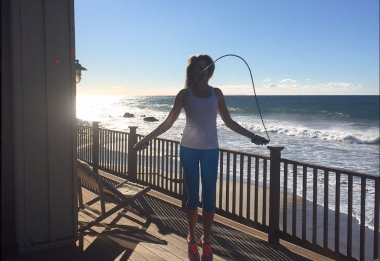 Inside Cindy Crawford's Workout Routine and Diet To Being Fit and Fine ...