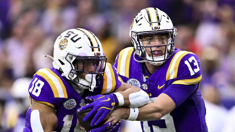 Houston Cougars open up as slight favorites vs. LSU