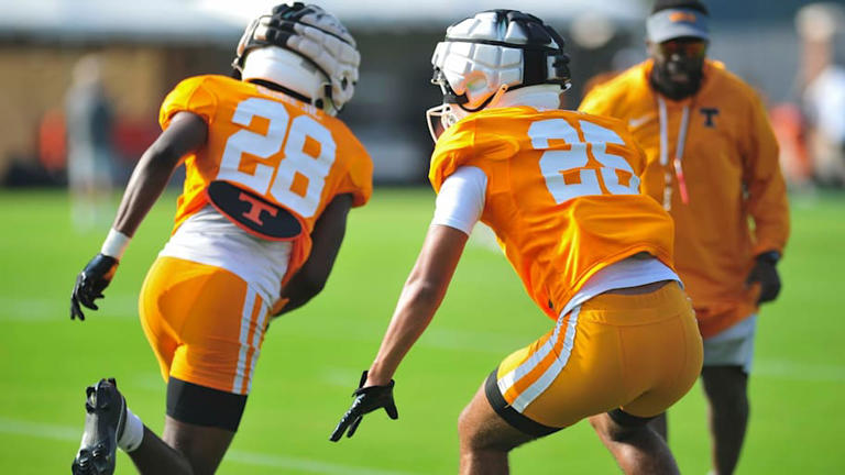 Tennessee DB Marcus Goree Jr. enters NCAA transfer portal