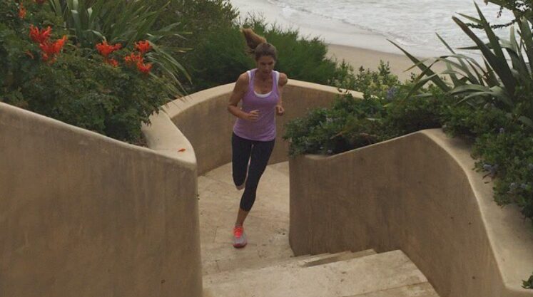 Inside Cindy Crawford's Workout Routine and Diet To Being Fit and Fine ...