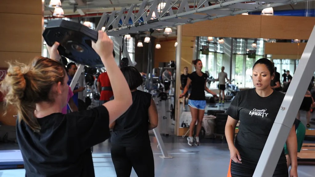 Why you should throw away your scale but keep your tape measure