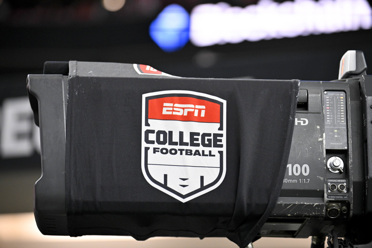 College football games today: What bowls are on TV on Sunday, Dec. 28?
