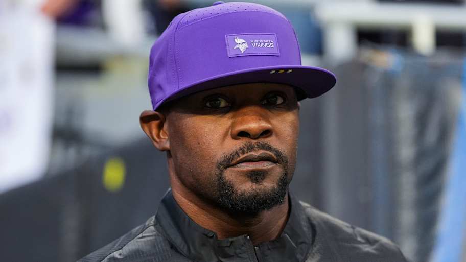 Vikings insider’s update on Brian Flores raises questions about 2026 plans