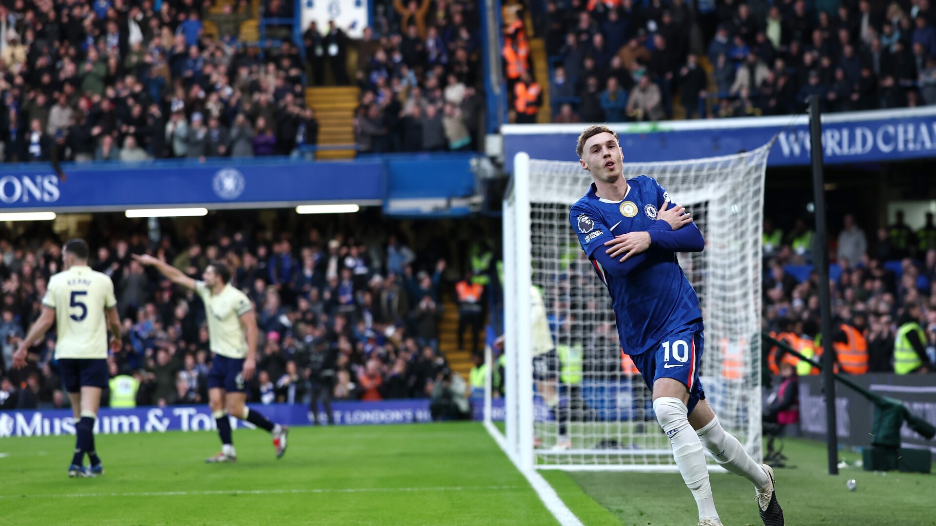 Chelsea 2-0 Everton: Clinical Blues back to winning ways