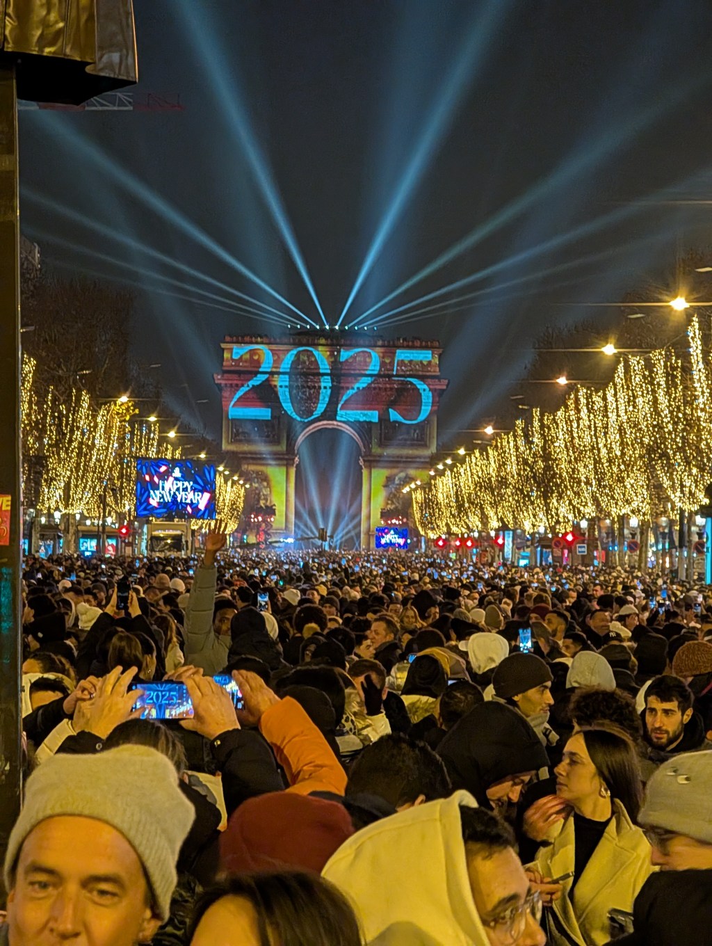 Party’s over, Paris: Fearful French cancel NYE concert on Champs ...