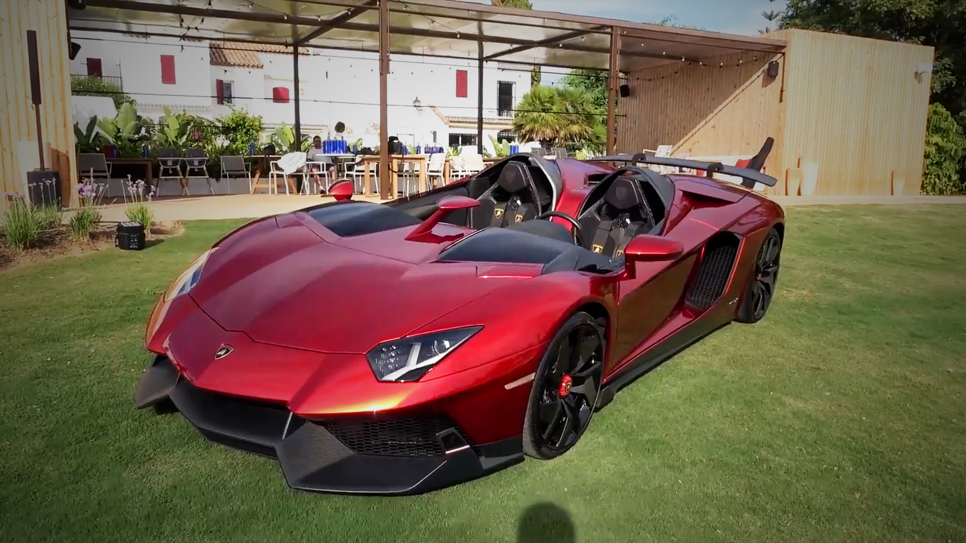 What makes this hypercar event so unbelievable?