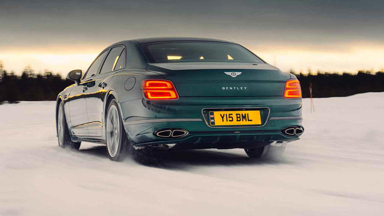 Bentley Flying Spur Speed sets lap record in winter conditions in ...