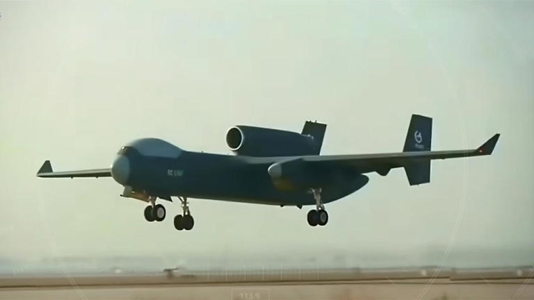 China flies the first 16-ton drone mothership that launches swarms