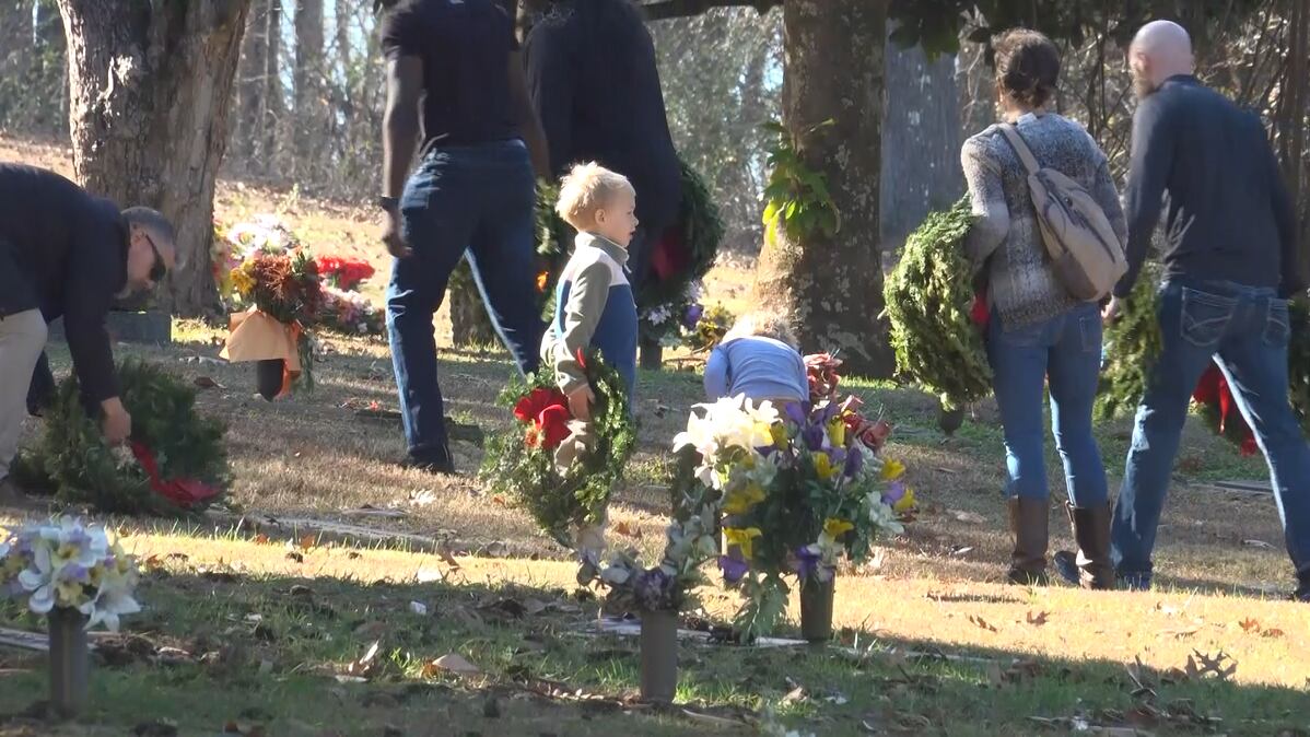 Wreath-laying ceremonies for veterans took place in Huntsville