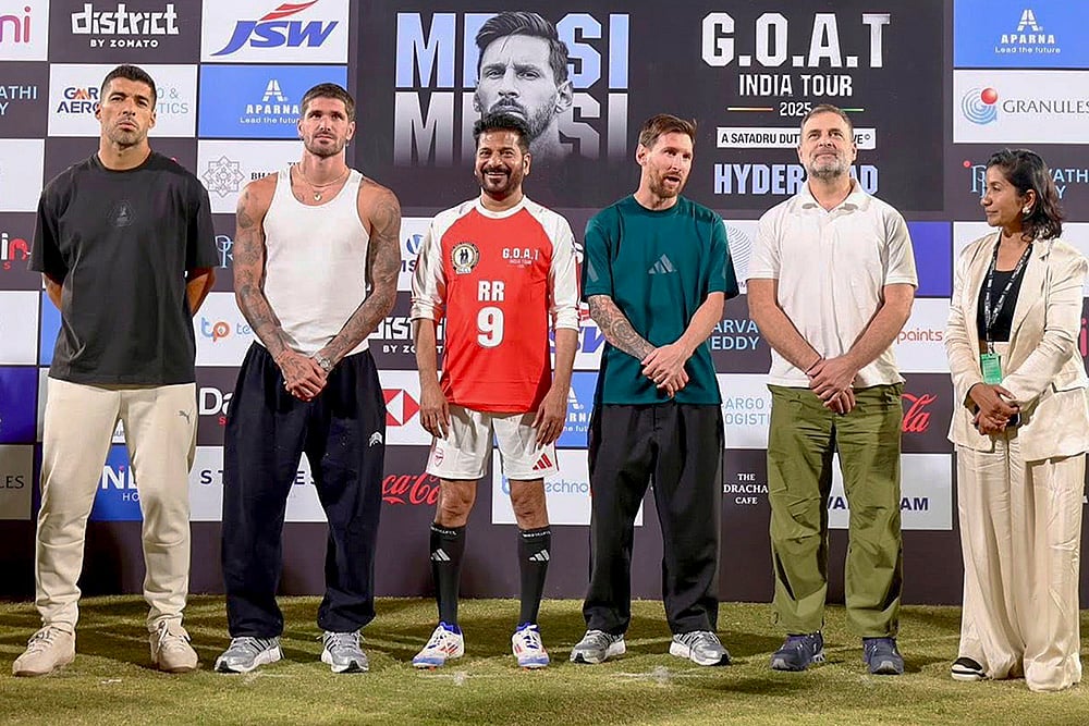GOAT India tour 2025: Lionel Messi lights up Uppal Stadium second leg ...