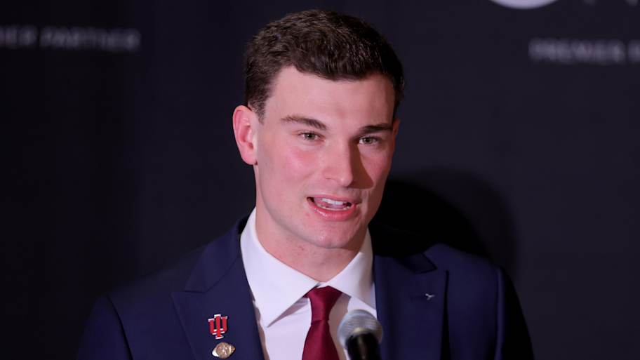 Fernando Mendoza's touching Heisman tribute to his mom stole everyone's ...