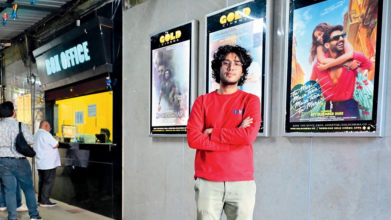 Aam Aadmi aur aurat ki kahani kaun sunayega?