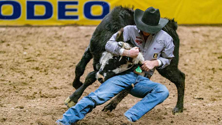 Stetson Jorgensen finds winner's circle in NFR round 10 steer wrestling