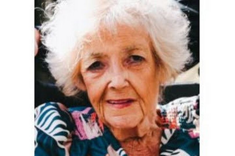 Death notices and funeral announcements from Huddersfield Examiner this ...