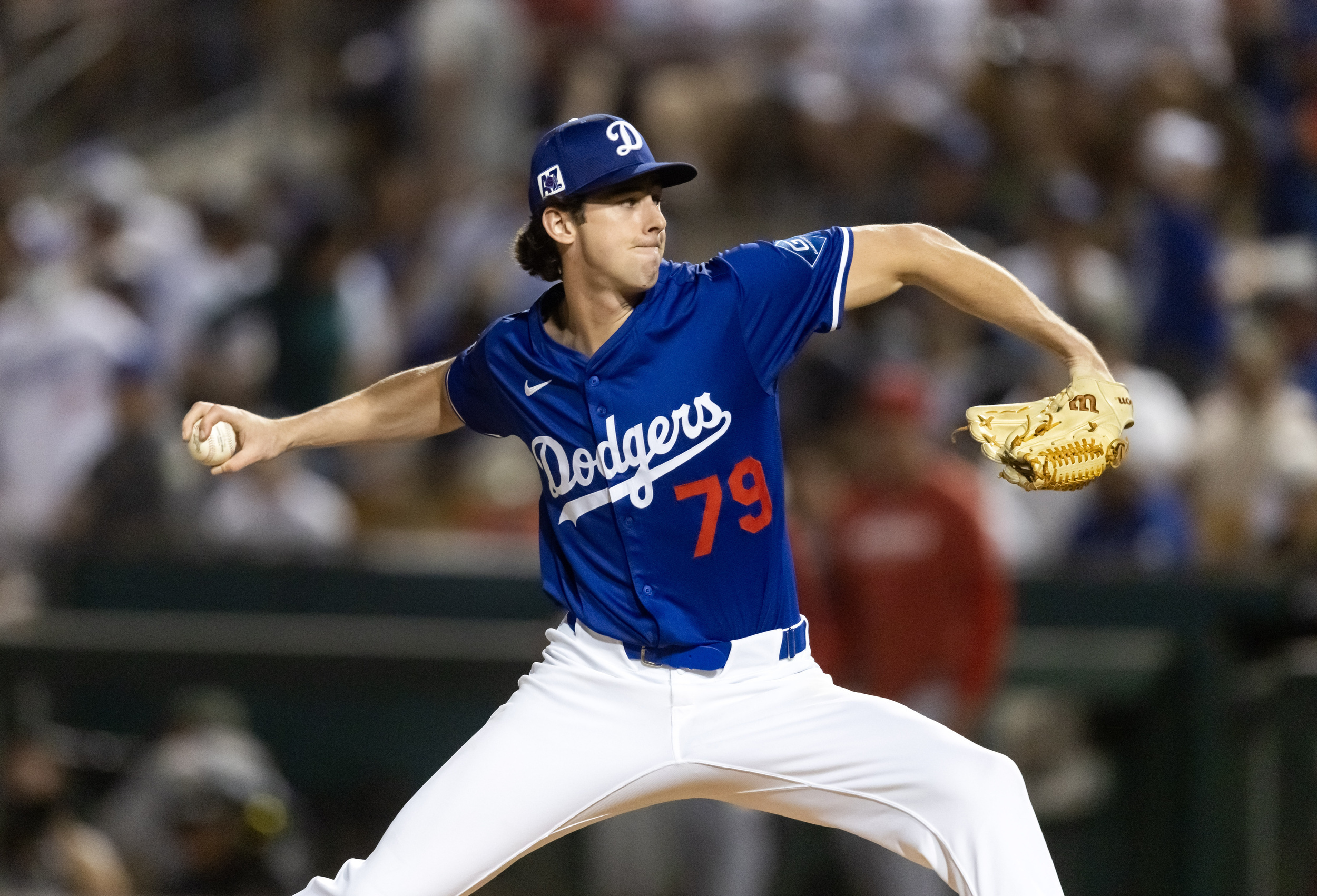 Dodgers re-sign Nick Frasso to minor league deal