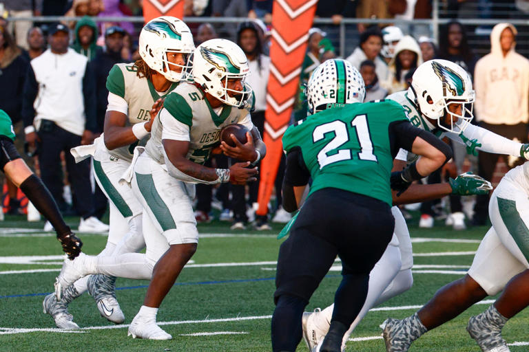 SaRod Baker dazzles as DeSoto beats Southlake Carroll in epic battle of ...