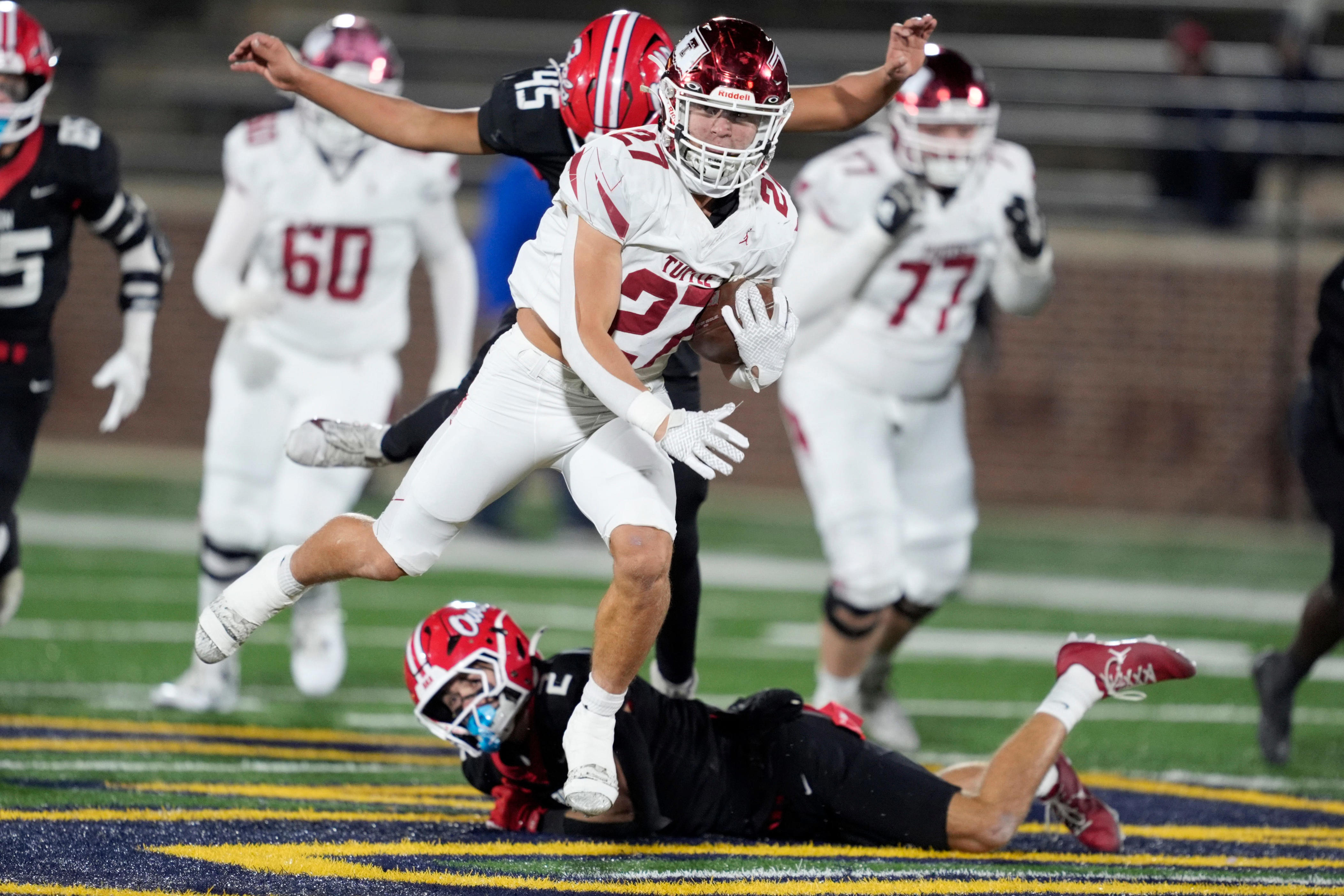 Tuttle vs Elgin highlights: Tigers rally past Owls for Class 4A ...