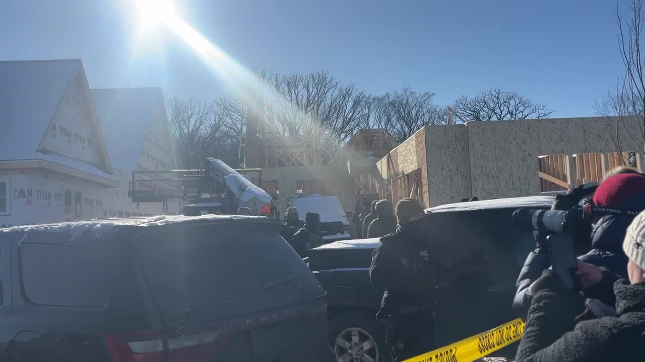 Chanhassen ICE raid: Crowd forms as agents attempt to carry out arrests