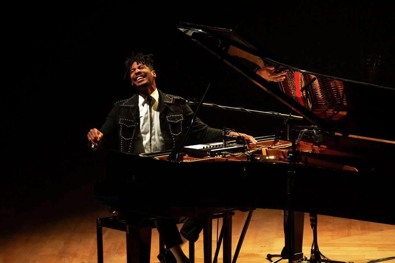 Jon Batiste didn't talk politics - but his SF Symphony show still had a ...