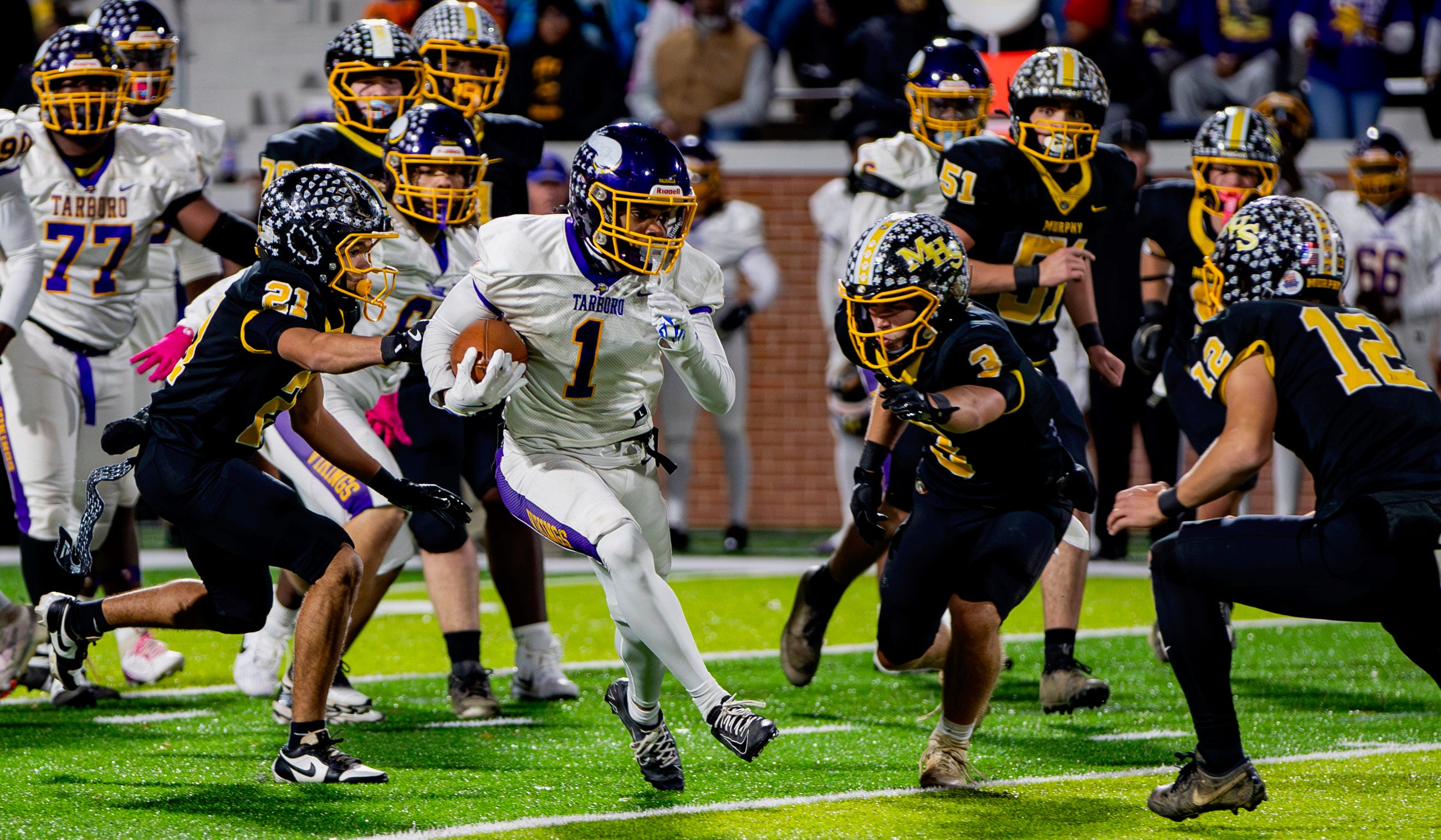 Murphy football's defense shows grit in loss to Tarboro in NCHSAA state ...