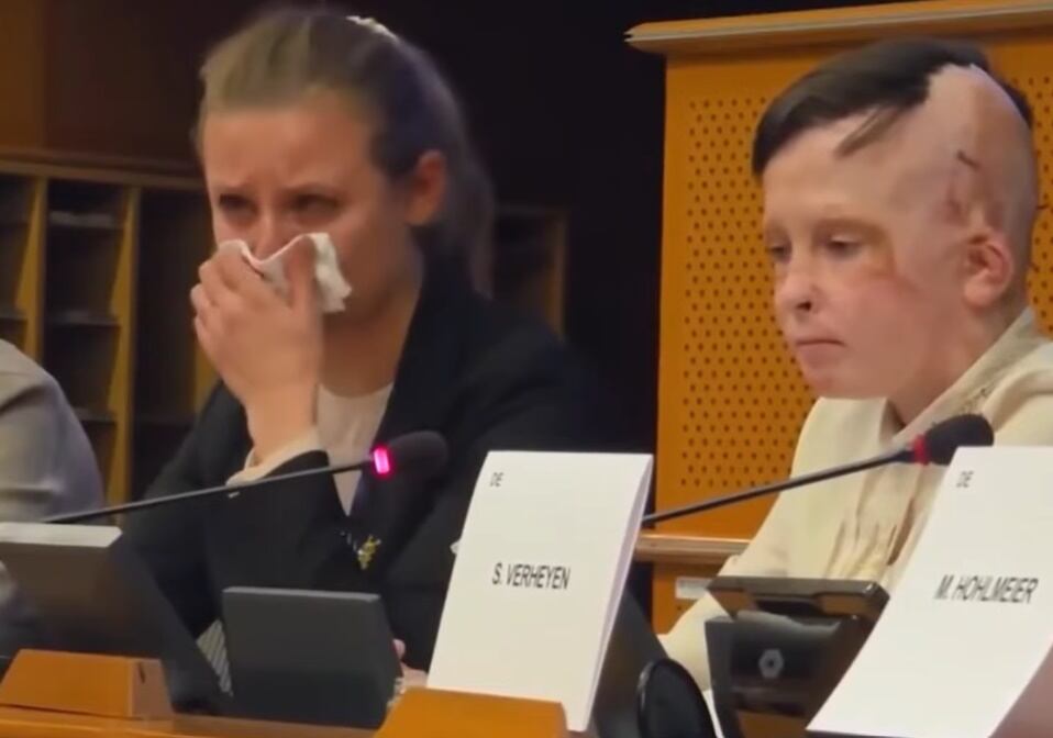 Ukrainian boy's plea overwhelms interpreter at European Parliament