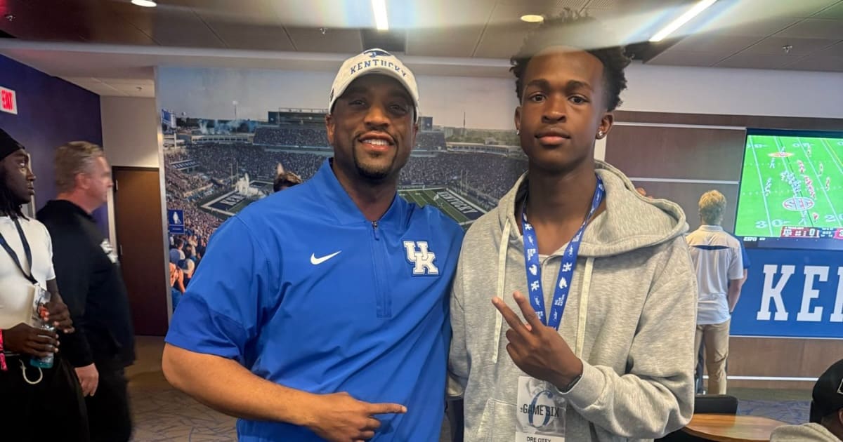 Gators to hire UK defensive backs coach Chris Collins