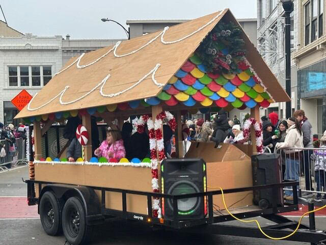 Pictures: Christmas spirit fills the air in downtown Springfield at ...