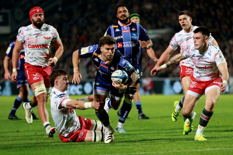 Glasgow comeback upends Toulouse on Dupont's first start since injury