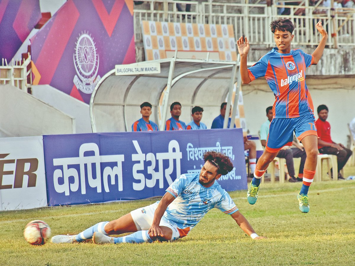 KSA Shahu Chhatrapati Football League | जुना बुधवारला बालगोपालने ...