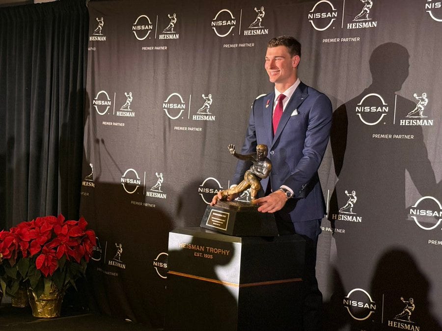 Fernando Mendoza wins Indiana football's first Heisman Trophy