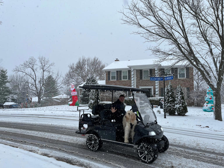 Level 2 snow emergencies declared in Cincinnati area amid winter storm