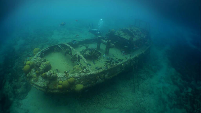 Divers discover wreck of ghost ship in Lake Michigan nearly 140 years ...