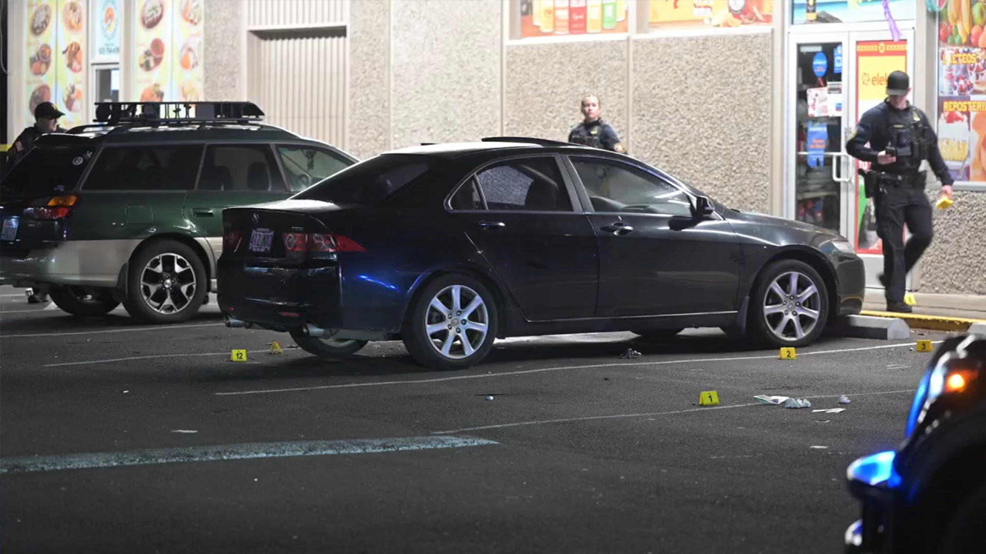 2 men shot, injured outside SE Portland bar