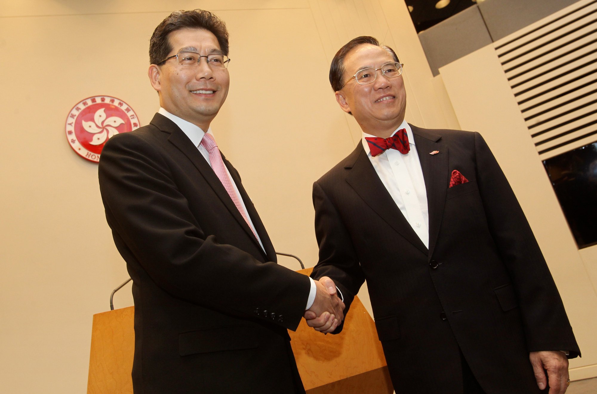Tributes pour in after former Hong Kong commerce minister Gregory So ...