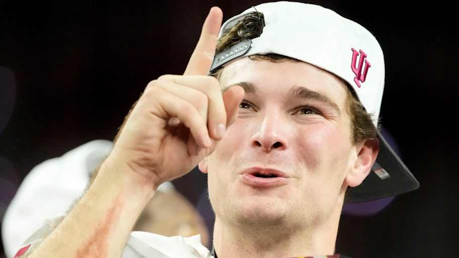 Fernando Mendoza's mom Elsa shares heartbreaking MS details on Heisman ...