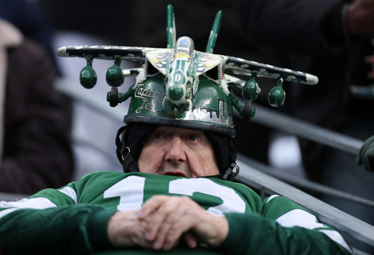 Jets superfan is canceling his season tickets after 2025 disaster: 'No ...