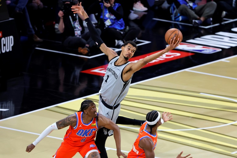 Wemby shines on comeback as Spurs stun Thunder, Knicks down Magic