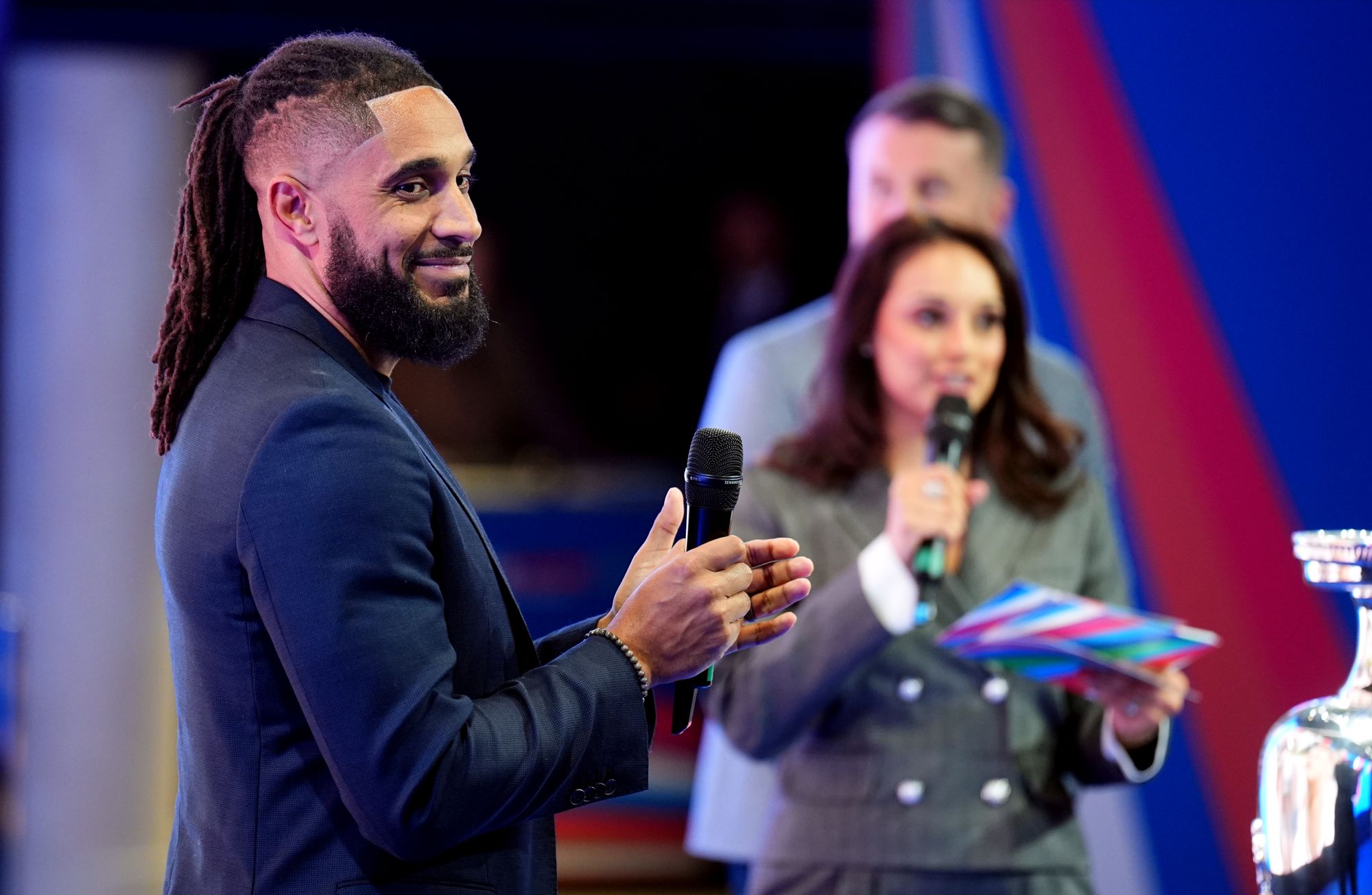 5 chances created, 5 recoveries: Ashley Williams names Liverpool ace ...