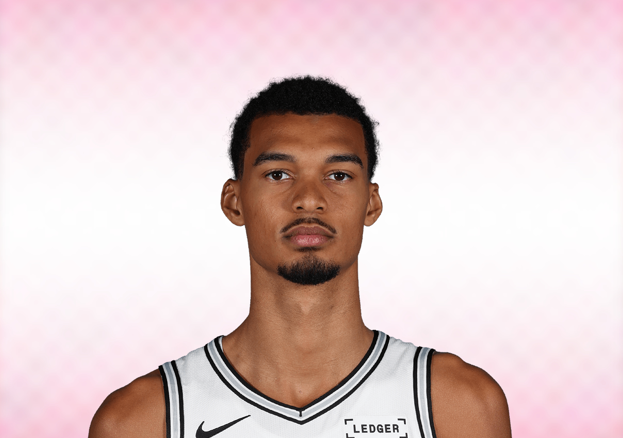 Malika Andrews: "Do you consider yourself & Victor