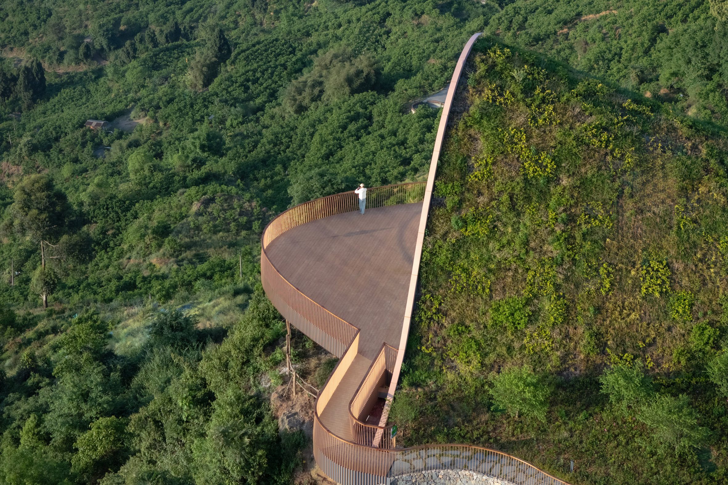 MVRDV crafts hill-shaped viewpoint in Chengdu from timber