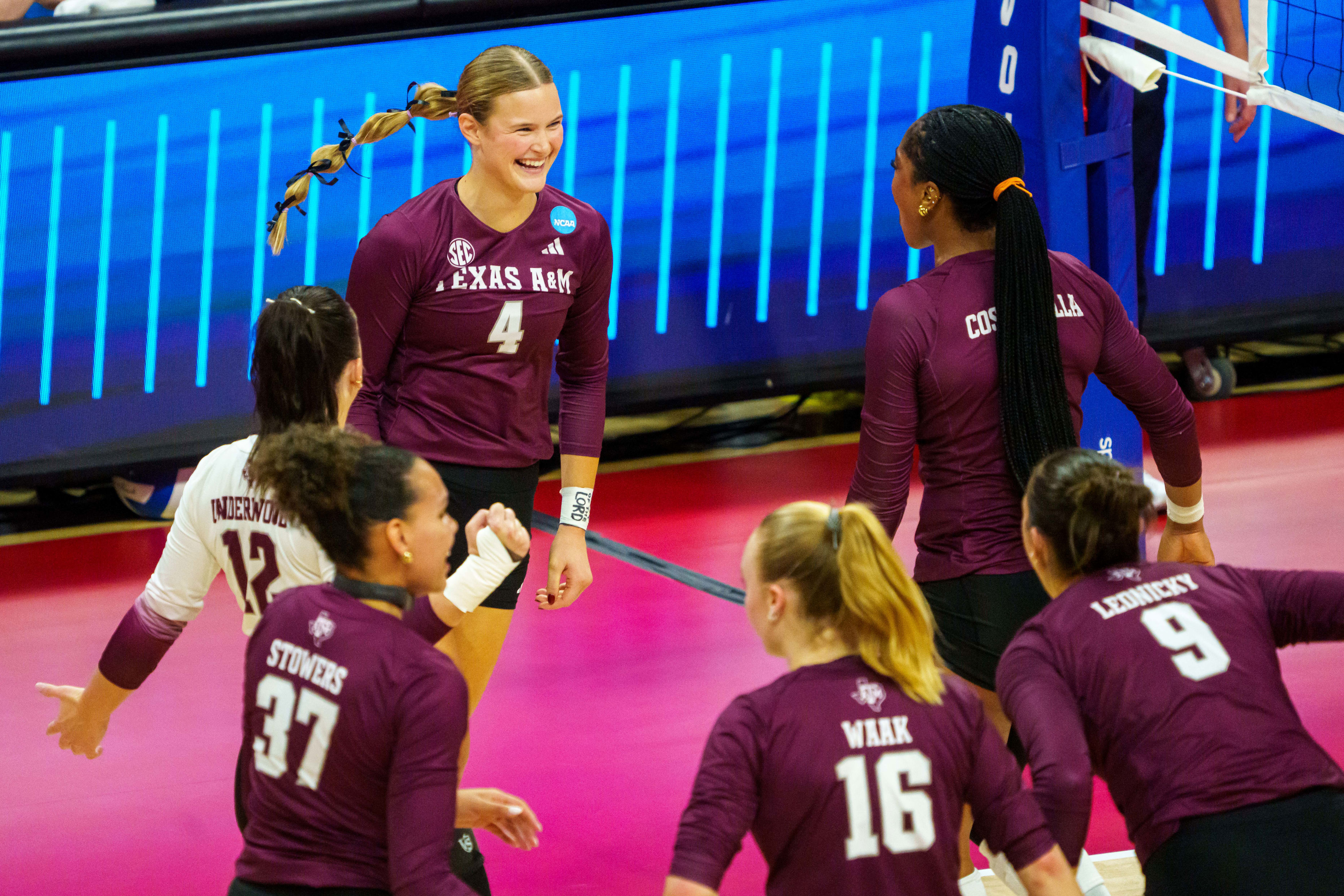 Texas A&M upsets No. 1 Nebraska, advances to first-ever Final Four