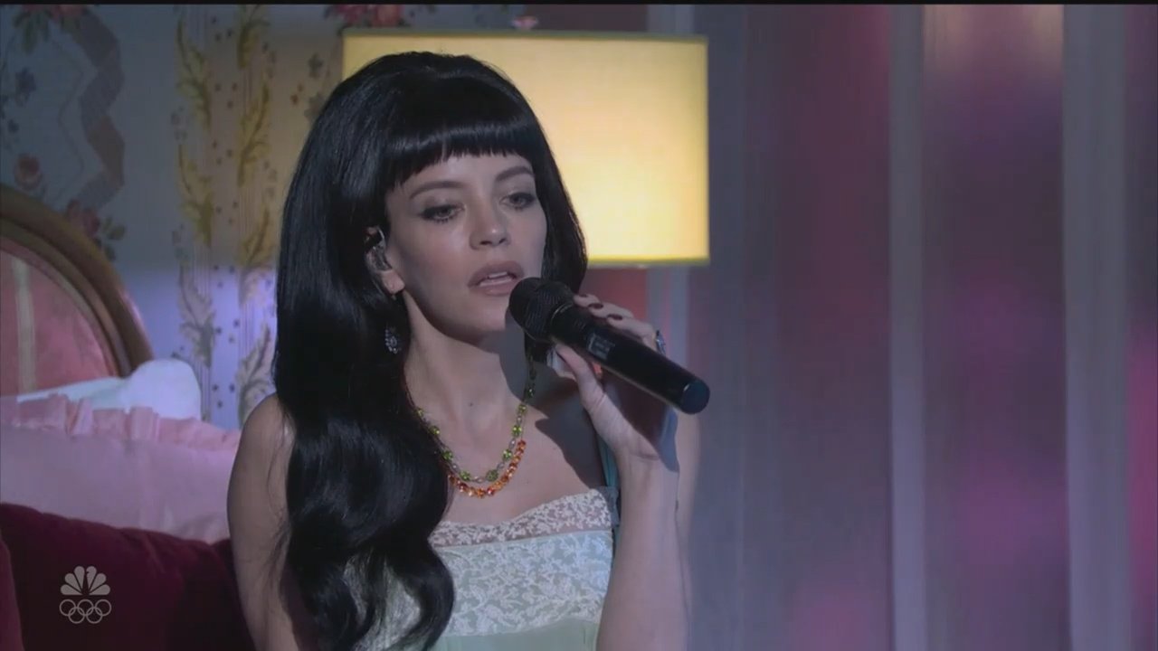 Dakota Johnson and Lily Allen's iconic SNL moment