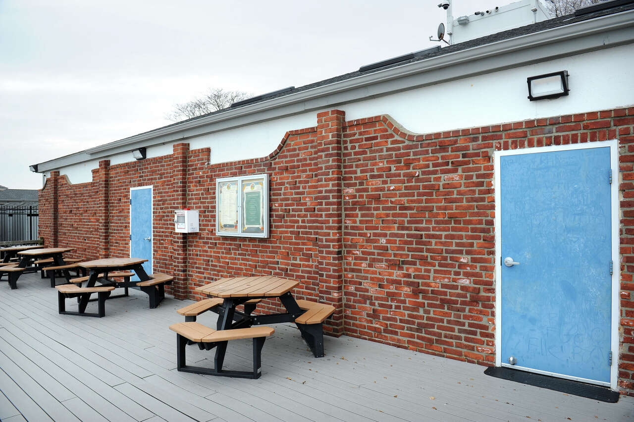 Westport OKs $275K buyout of Hook'd on the Sound's lease at Compo Beach