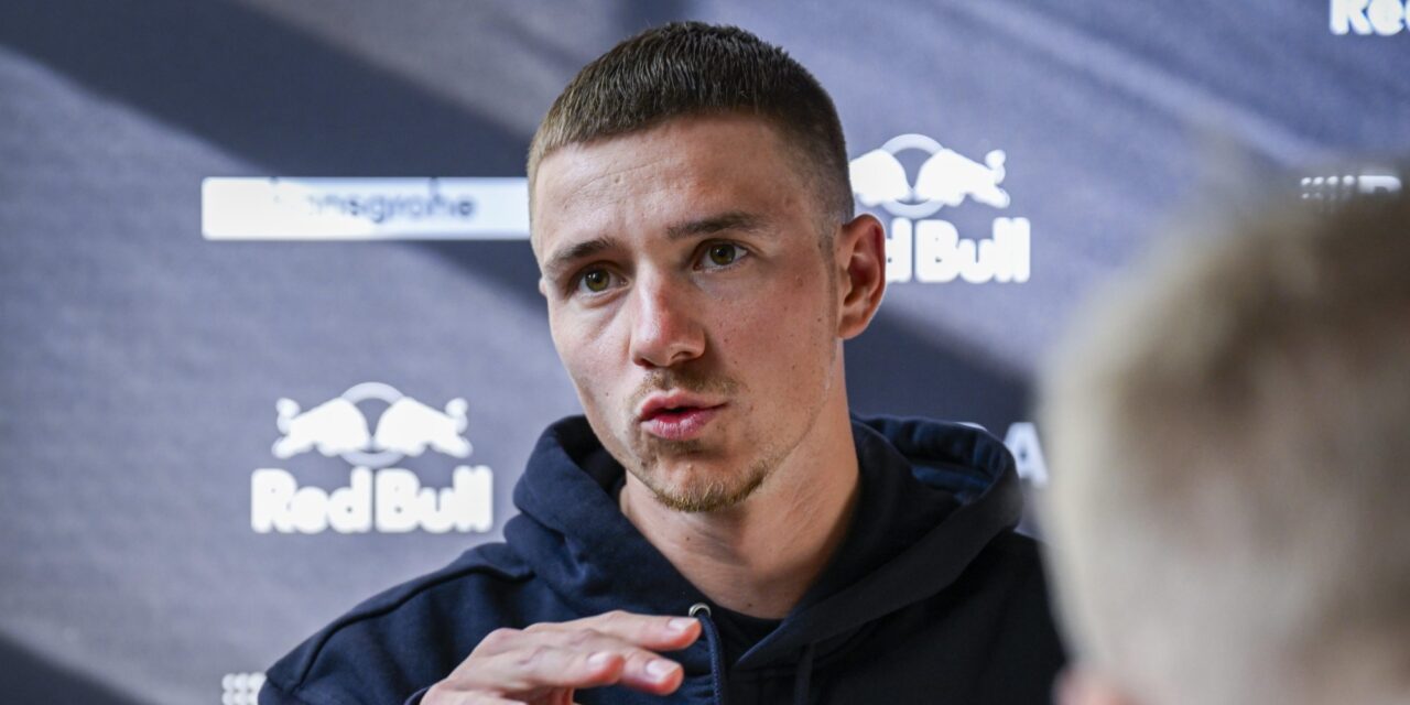 Evenepoel mocht voor 7 miljoen naar INEOS, haalt uit naar Quick-Step en ...