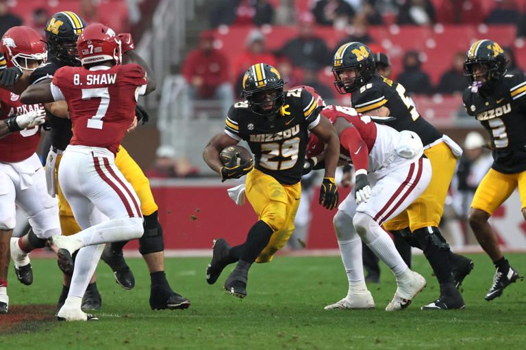 College football: Top 10 running backs after 2025 regular season