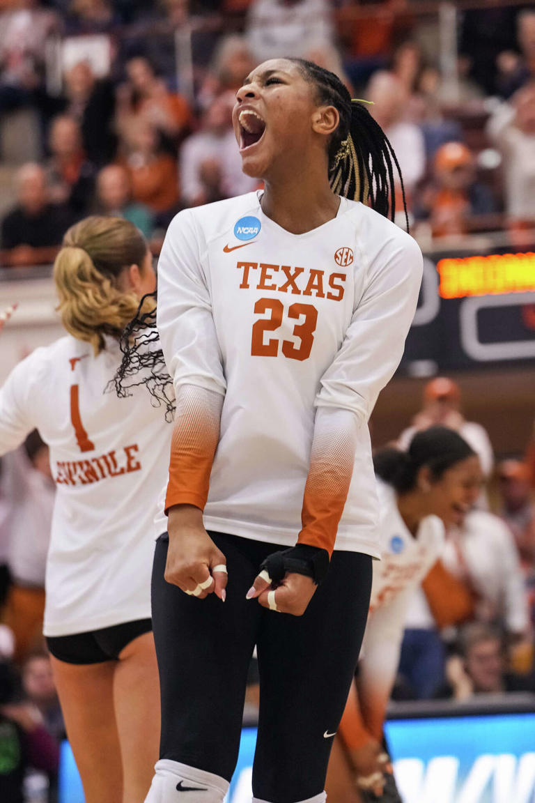 Why Texas volleyball is peaking at the perfect time in NCAAs | Golden